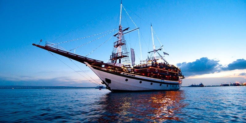 Bali Sunset Dinner Cruise - Inclusive Bali Tour
